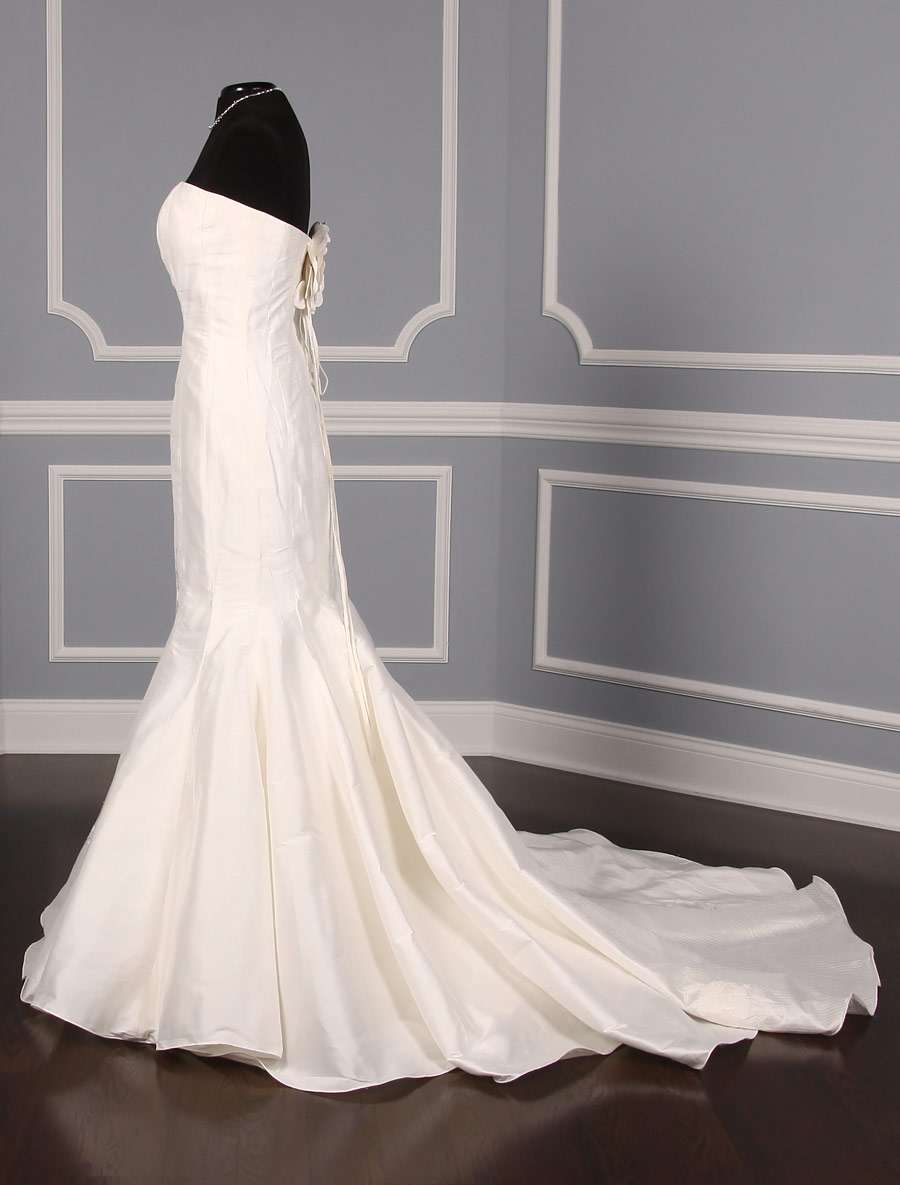 St. Pucchi Ava Wedding Dress on Sale - Your Dream Dress