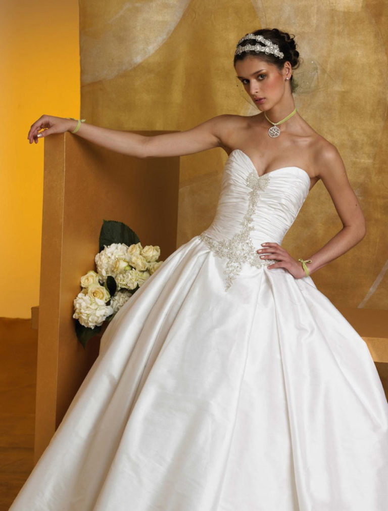 St. Pucchi Wedding Dresses and Veils - Your Dream Dress